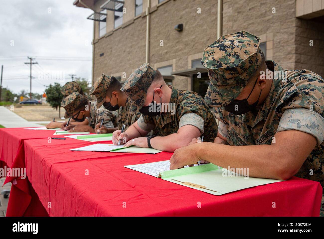 U.S. Marines with 1st Marine Logistics Group, I Marine Expeditionary ...