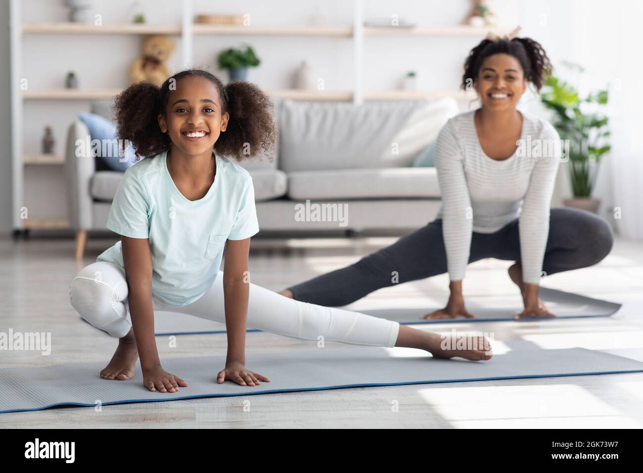 Family joyful moment at home hi-res stock photography and images - Alamy