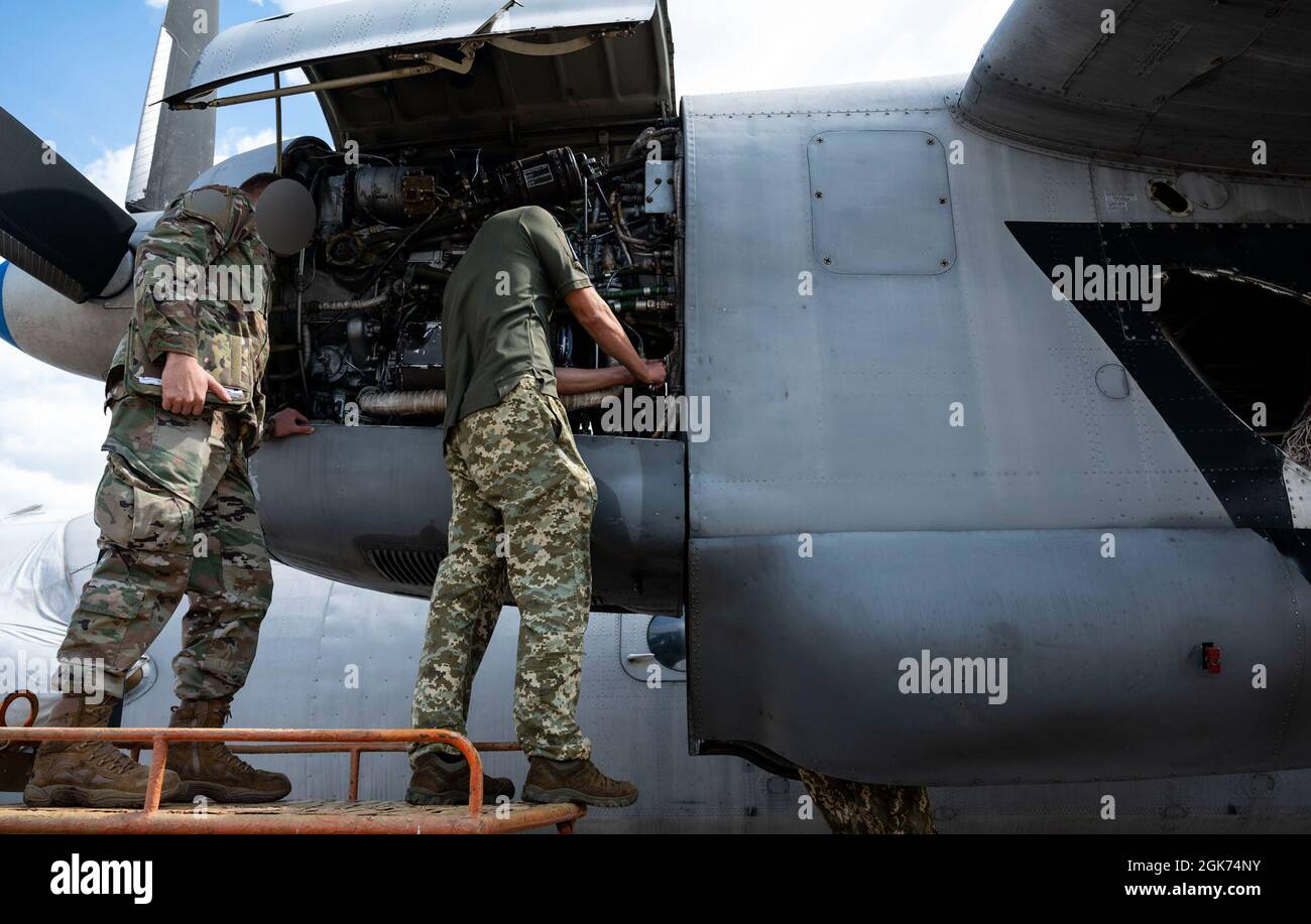 Maintenance officer hi-res stock photography and images - Alamy
