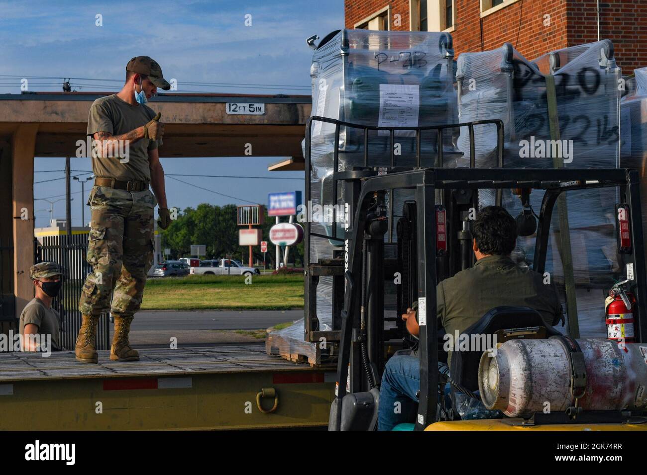 7th logistics readiness squadron hi-res stock photography and images ...