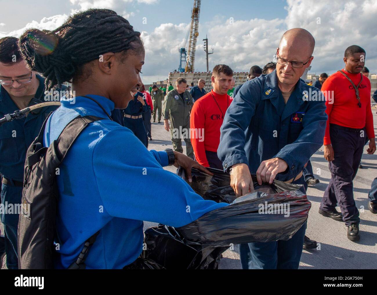 210820-N-OH958-1322 PORTSMOUTH, Va. (Aug 20, 2021) Senior Chief Mass ...