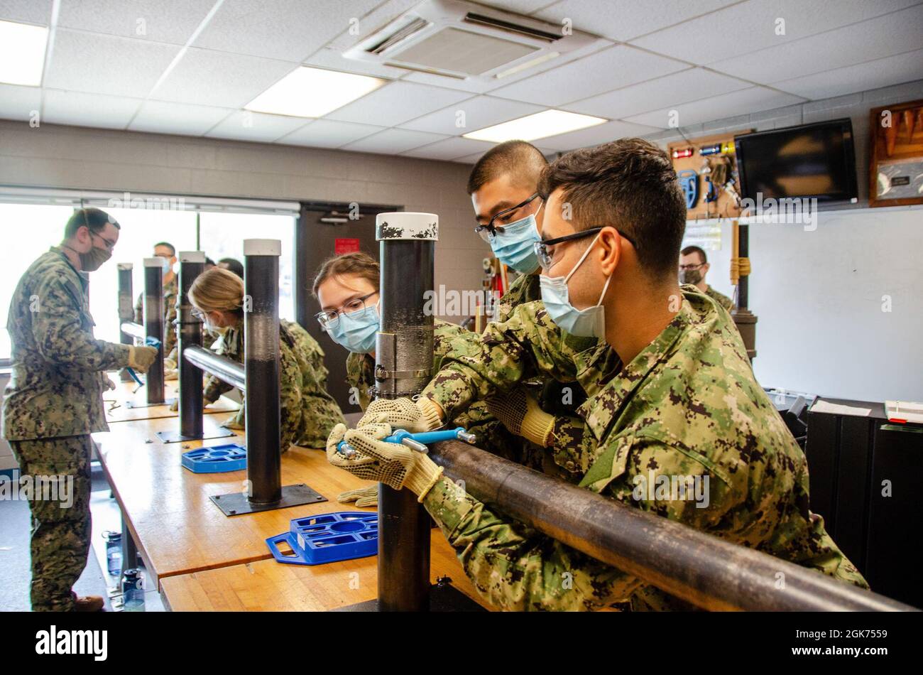 Damage control wet trainer hi-res stock photography and images - Alamy