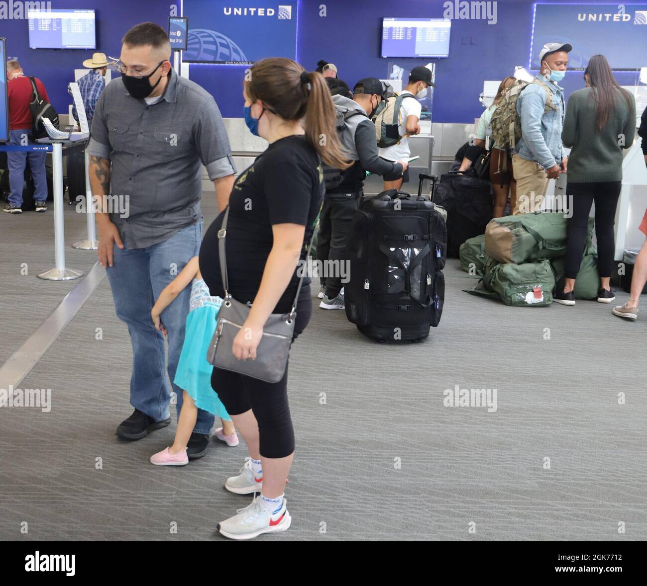 The 573rd Movement Control Team, 4th Special Troops Battalion, 4th ...