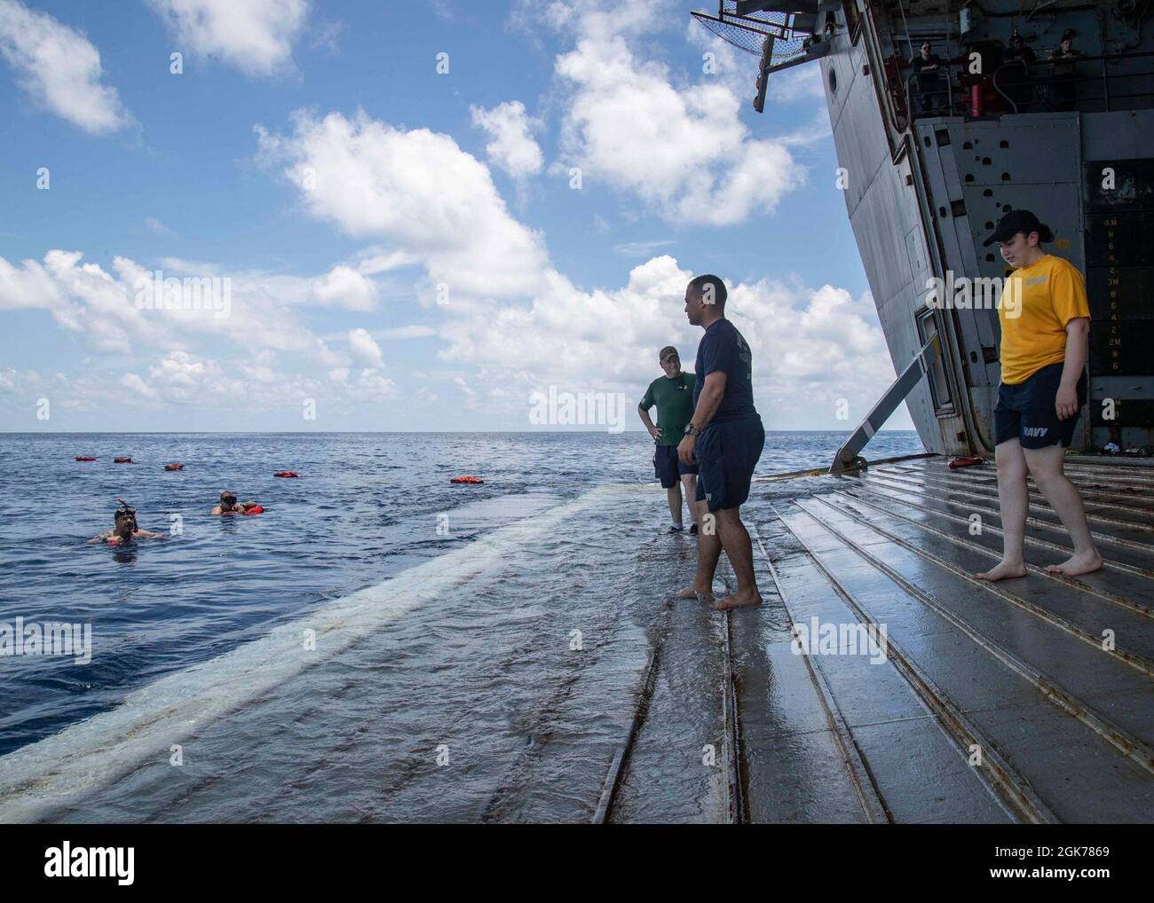 Dock gate 20 hi-res stock photography and images - Alamy