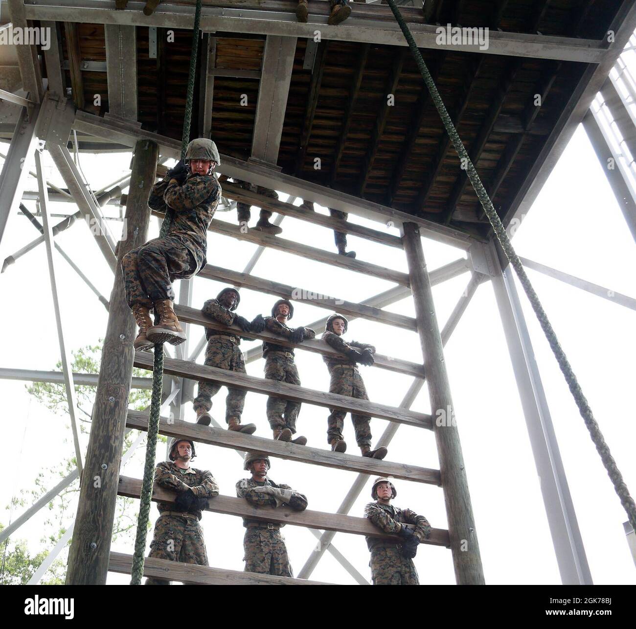Recruits with Kilo Company, 3rd Recruit Training Battalion, complete ...