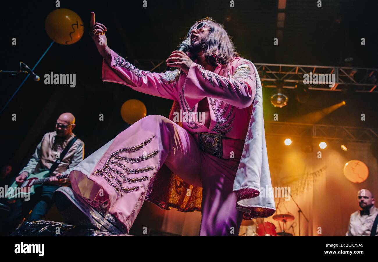 Elvana at the O2 Academy in Bournemouth, 11 Sept 2021. Photo: Charlie ...