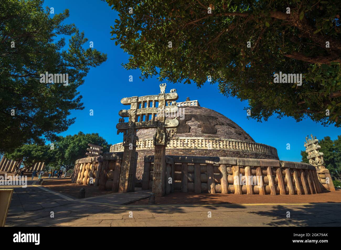 Sanchi is a buddhist complex hi-res stock photography and images - Alamy