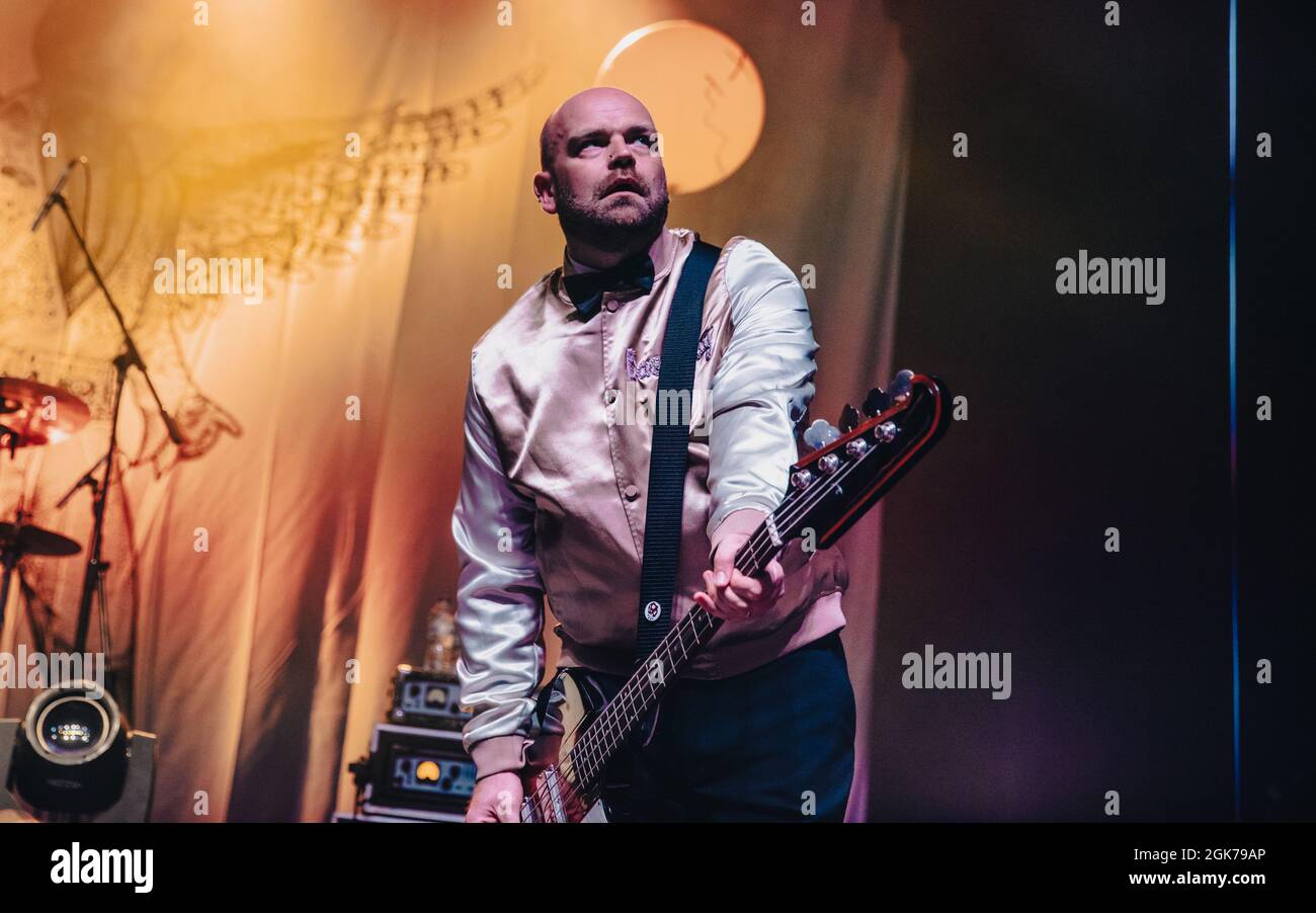 Elvana elvis fronted nirvana hi-res stock photography and images - Alamy