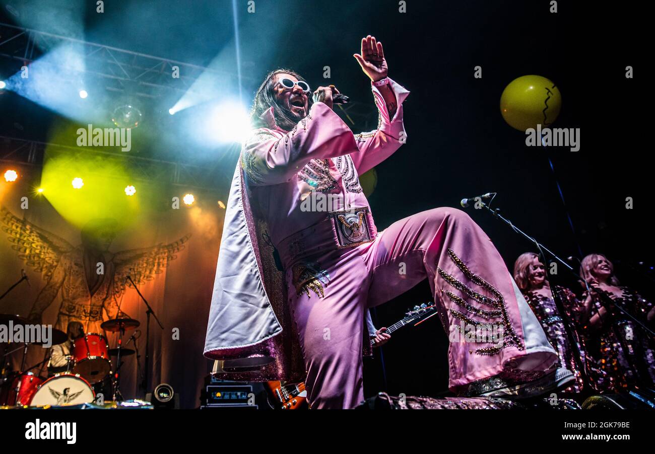 Elvana at the O2 Academy in Bournemouth, 11 Sept 2021. Photo: Charlie ...