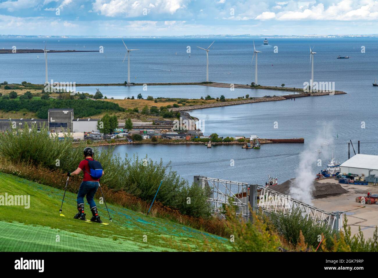 CopenHill, waste incineration plant and artificial ski slope, skiing with a view of the Øresund ...