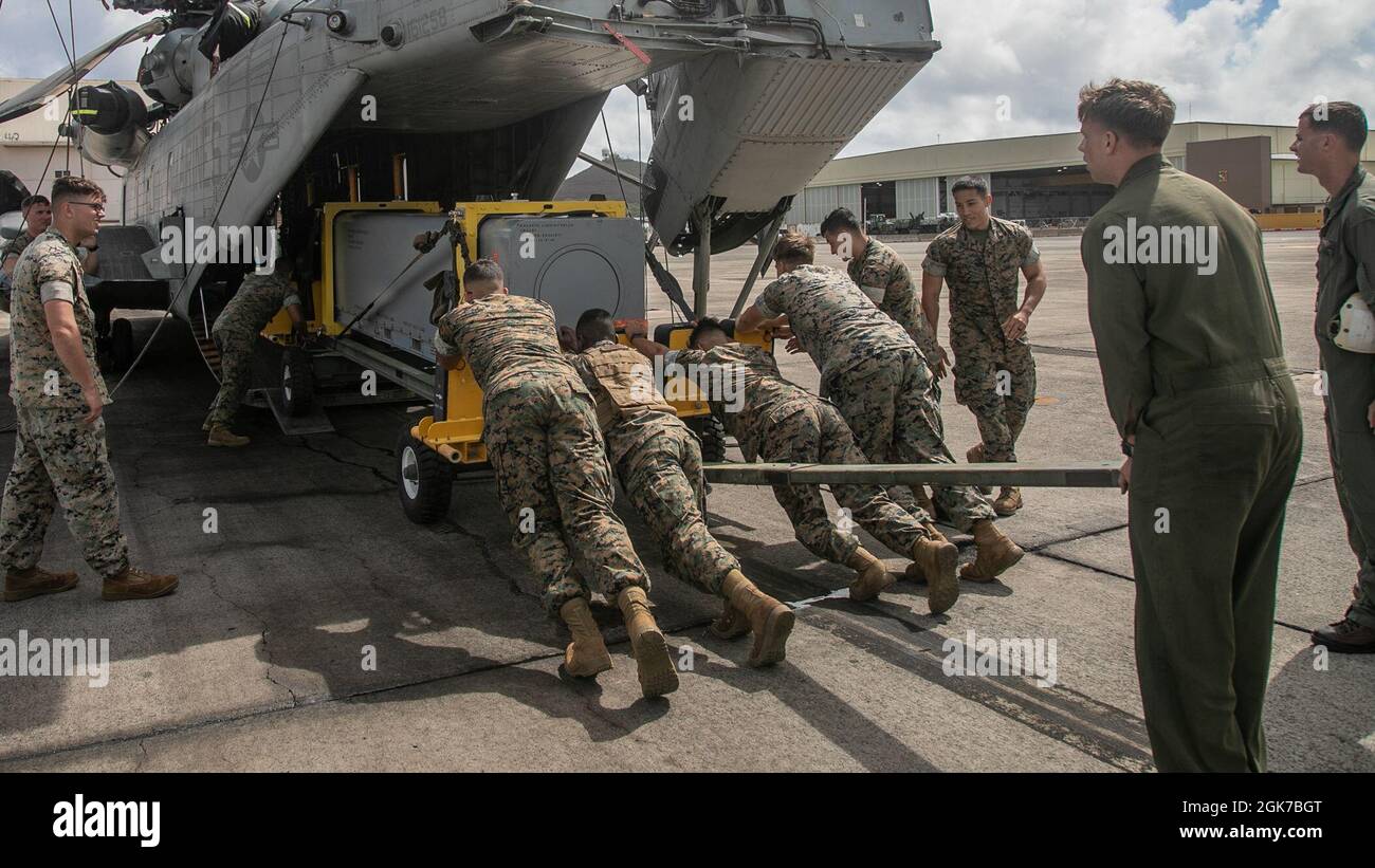 U.S. Marines with 1st Battalion, 12th Marine Regiment, and Marine Heavy ...