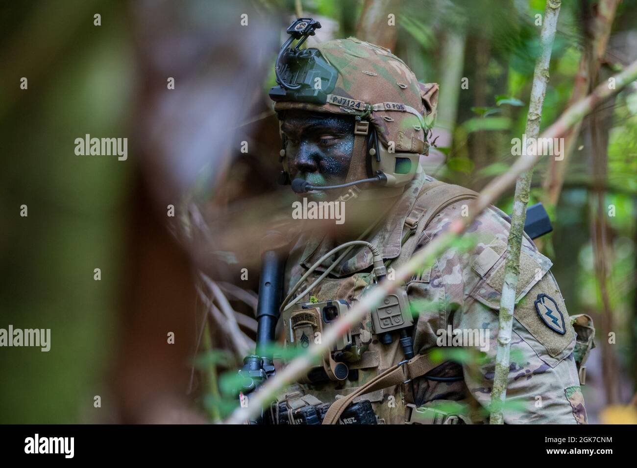 Soldiers assigned to 2nd Battalion, 35th Infantry Regiment, 3rd ...