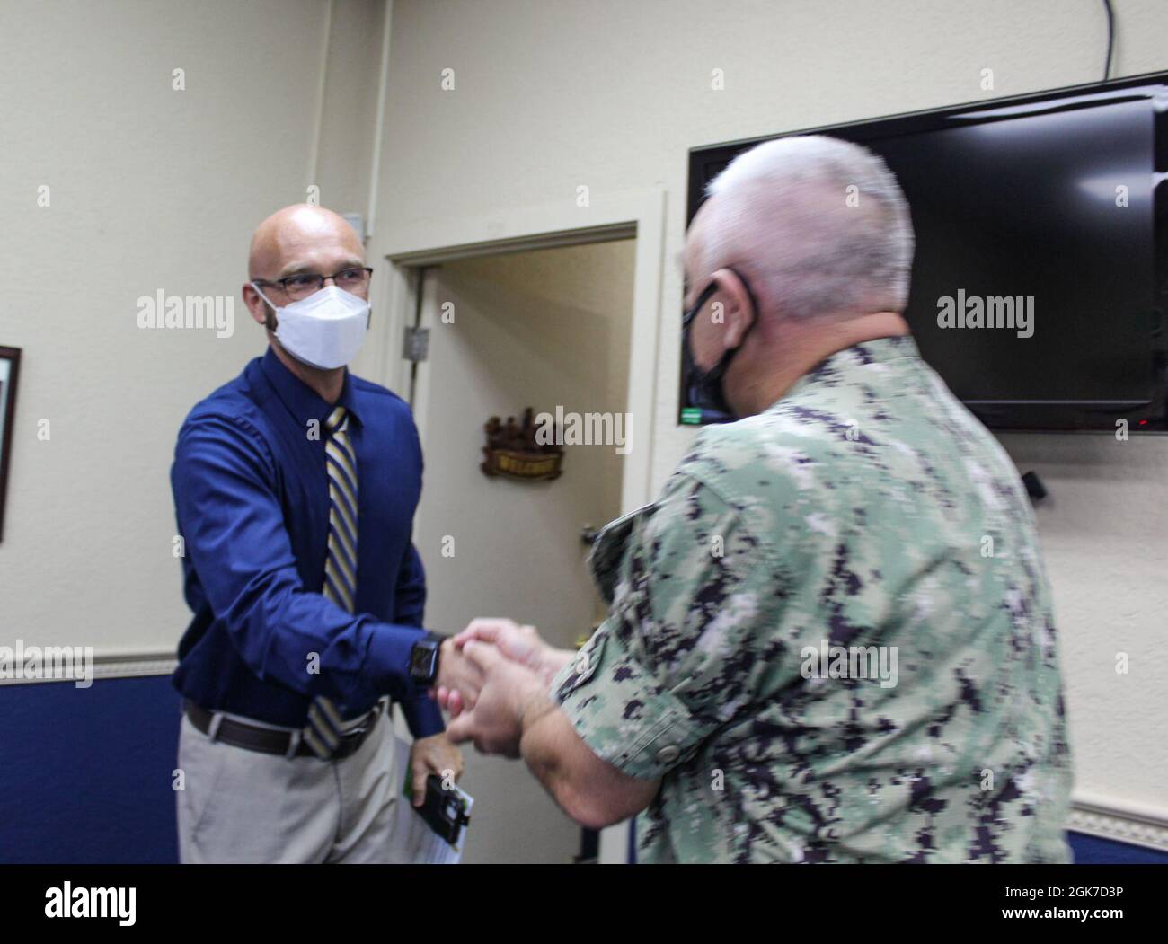 SANTA RITA, Guam (Aug. 30, 2021) - Defense Commissary Agency's (DeCA ...