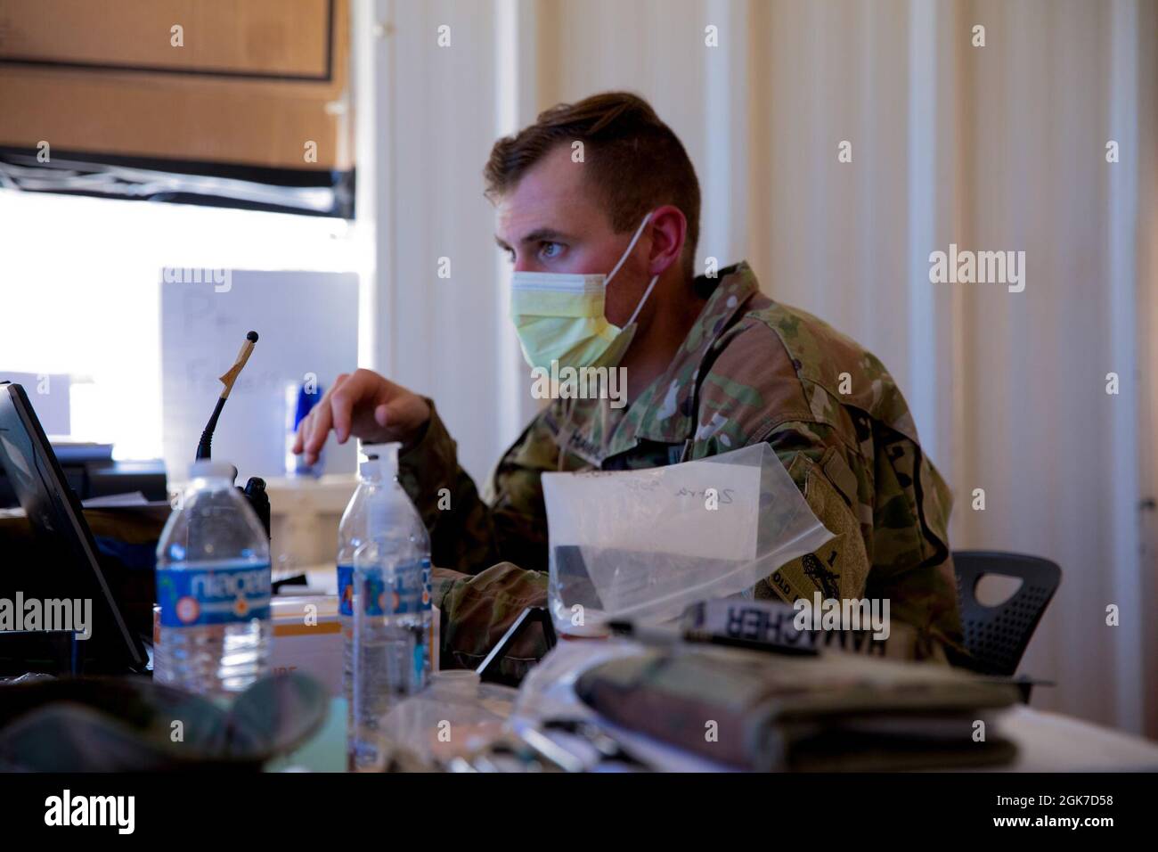 Tracks screening hi-res stock photography and images - Alamy