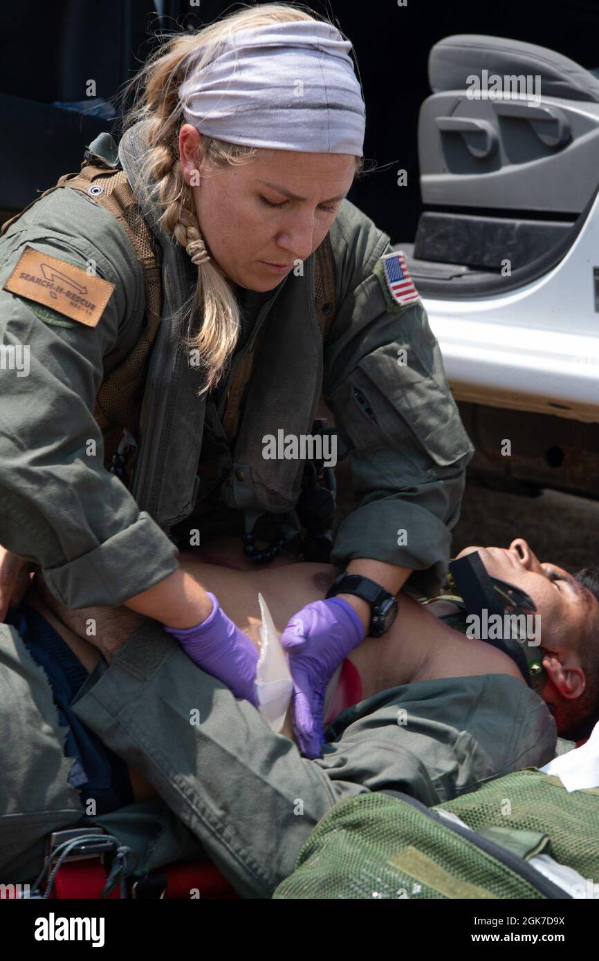 210824-N-EV253-1196 SAN DIEGO (Aug. 24, 2021) Hospital Corpsman 2nd ...