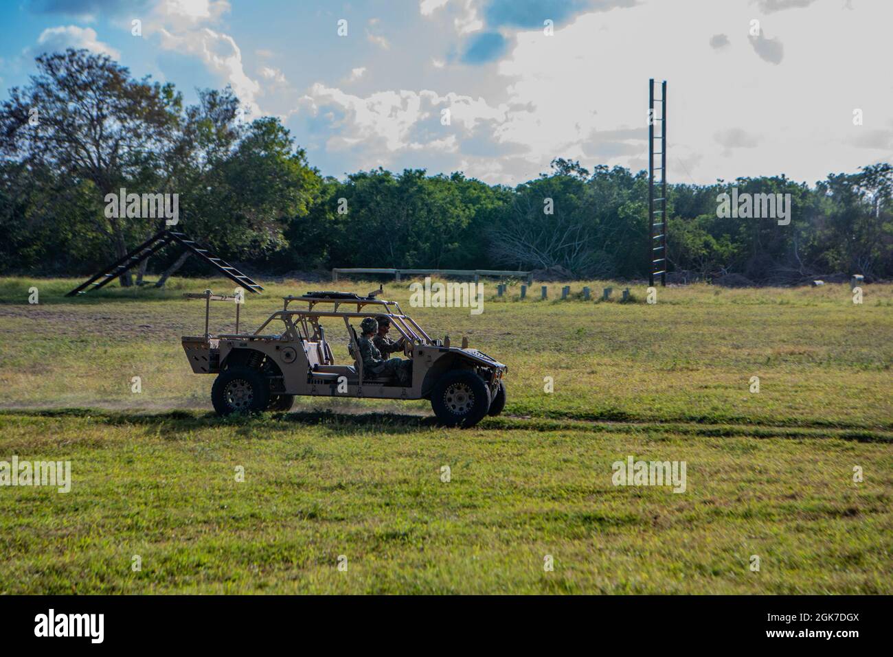 U.S. Army medics with the 475th Expeditionary Air Base Squadron (EABS ...