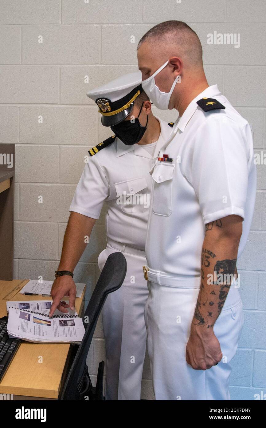 210825-N-ZW825-0062 NEWPORT, R.I. (Aug. 25, 2021) An Officer Candidate ...