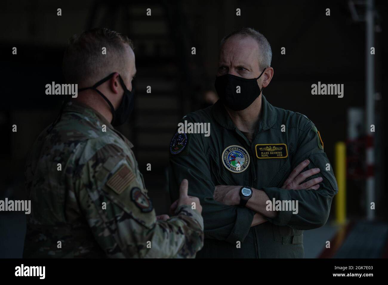 Air crew mission planning hi-res stock photography and images - Alamy
