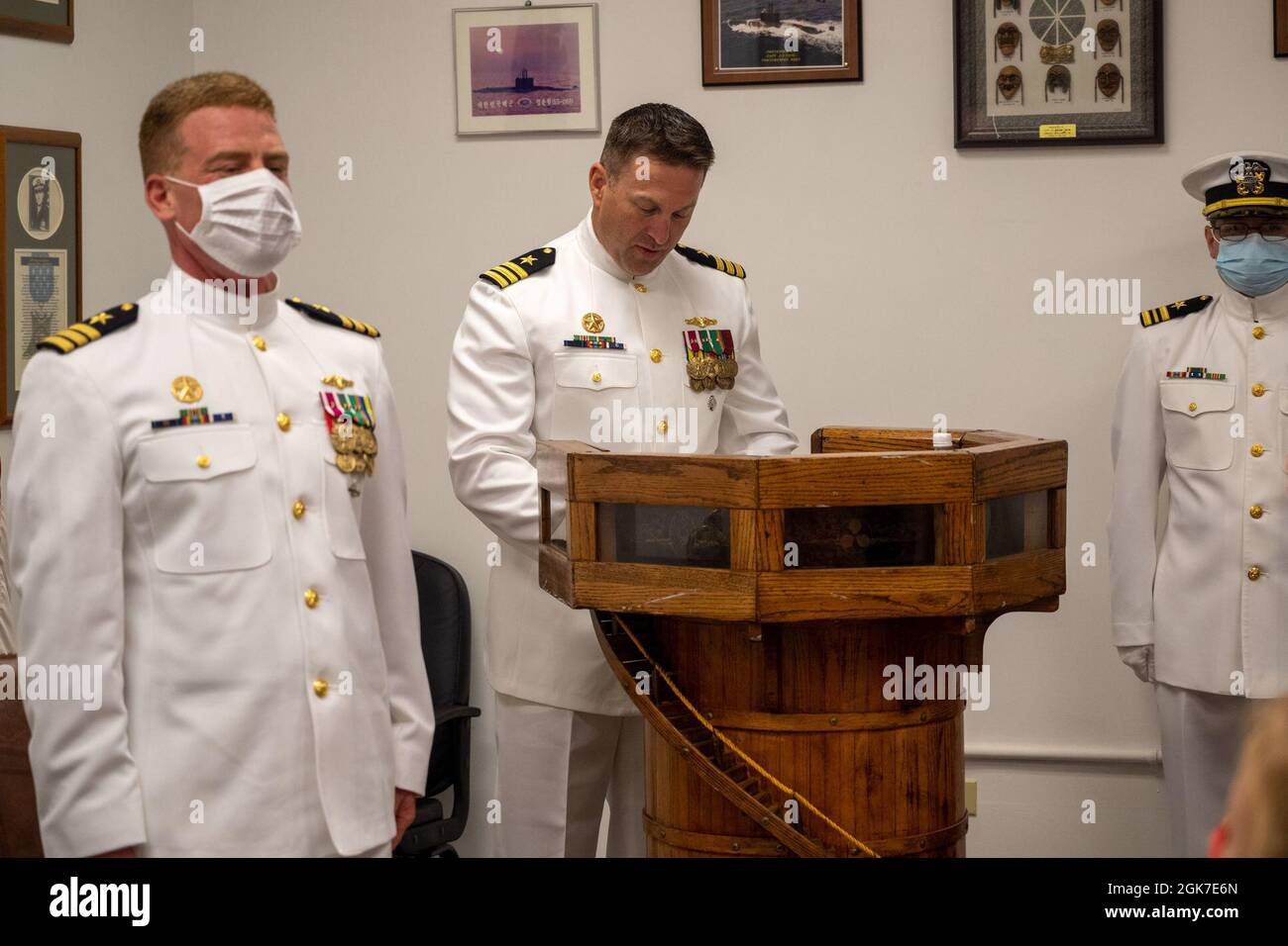 JOINT BASE PEARL HARBOR-HICKAM (Aug. 25, 2021) - Cmdr. Chris Hedrick ...