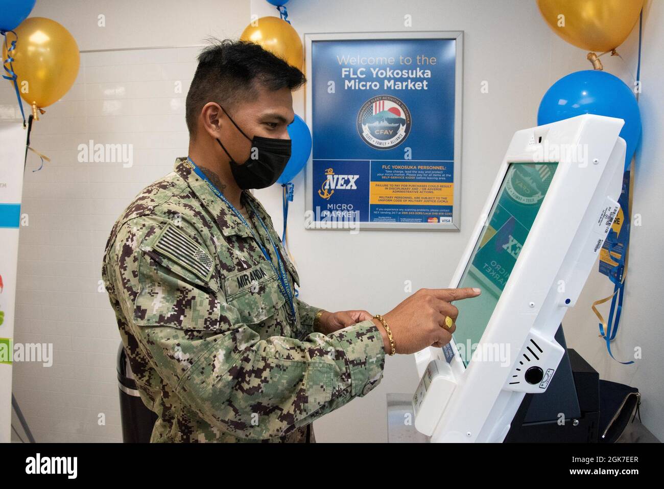 Naval supply systems command fleet logistics center yokosuka hi-res ...