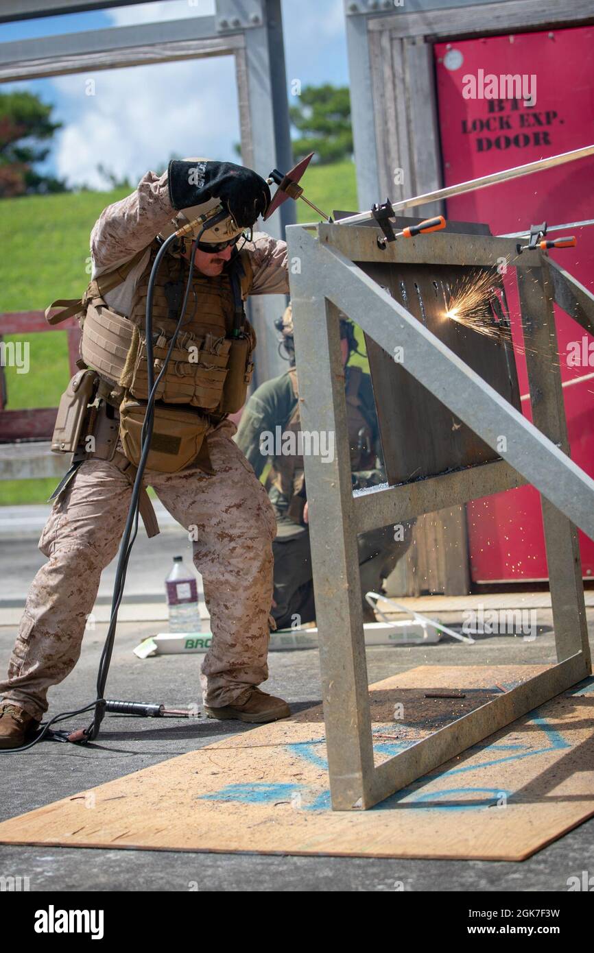 Us Navy Sarc Recon Pin