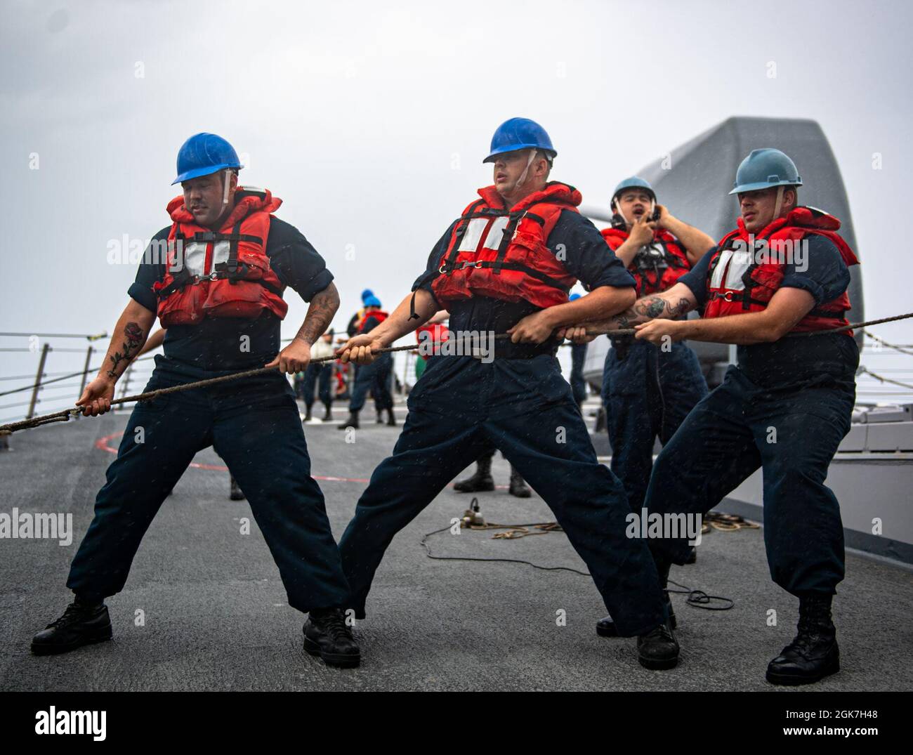 210826-N-MR124-1157 SOUTH CHINA SEA (Aug. 26, 2021) Sailors aboard ...