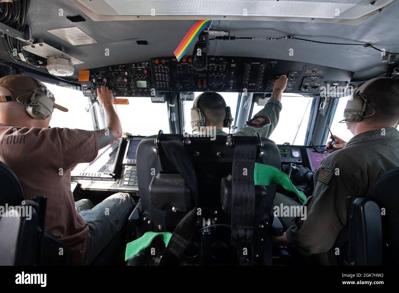 210826-N-WP865-1115 ARABIAN GULF (Aug. 26, 2021) Sailors assigned to ...
