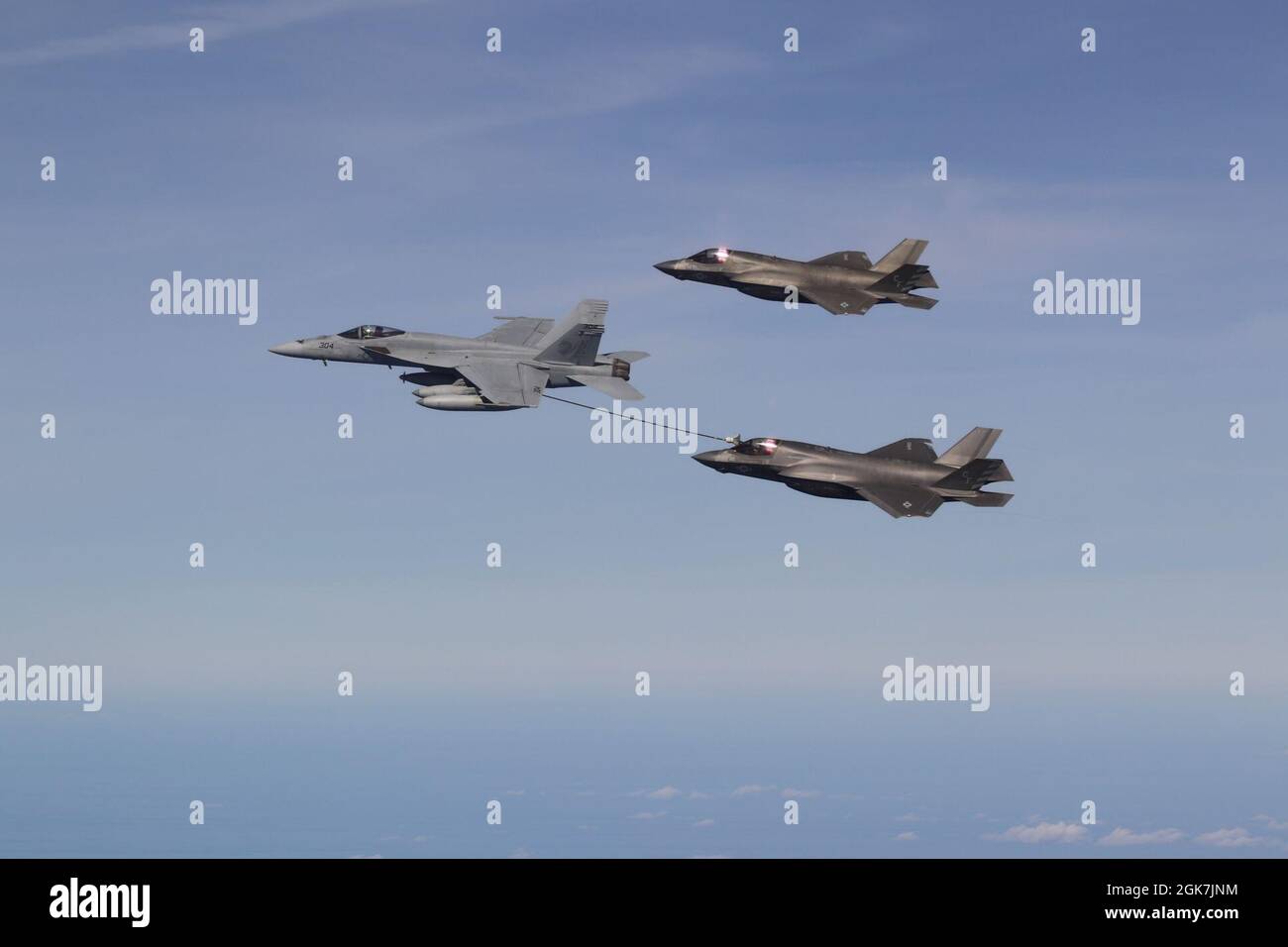 Hms hornet hi-res stock photography and images - Alamy