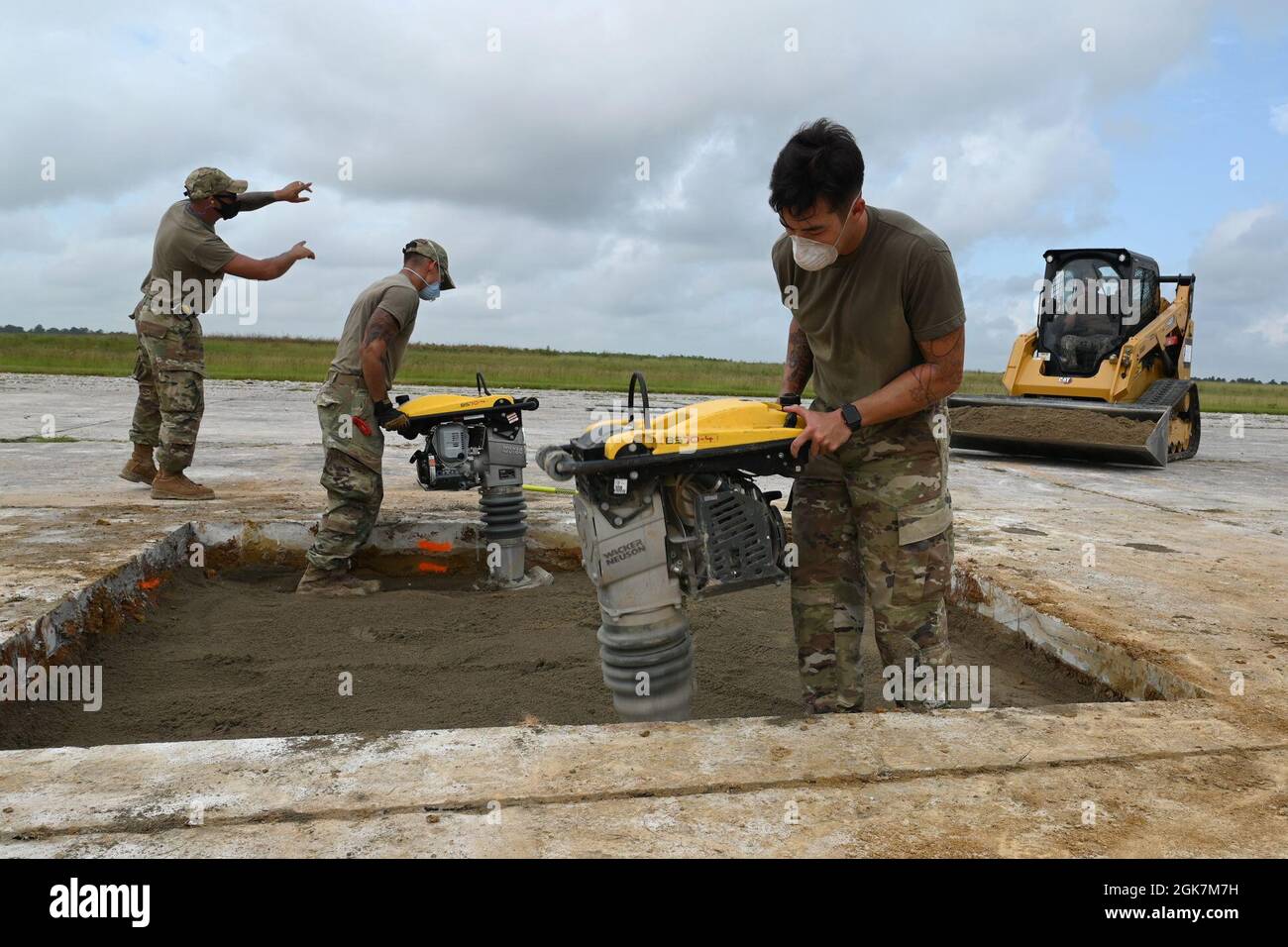 U.S. Air Force civil engineers from the pavements and construction ...