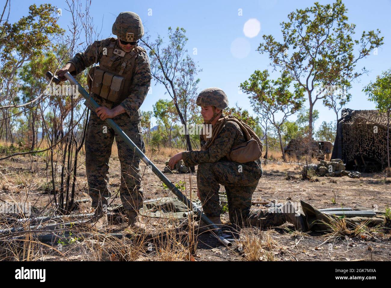 Oe254 omni directional antenna hi-res stock photography and images - Alamy