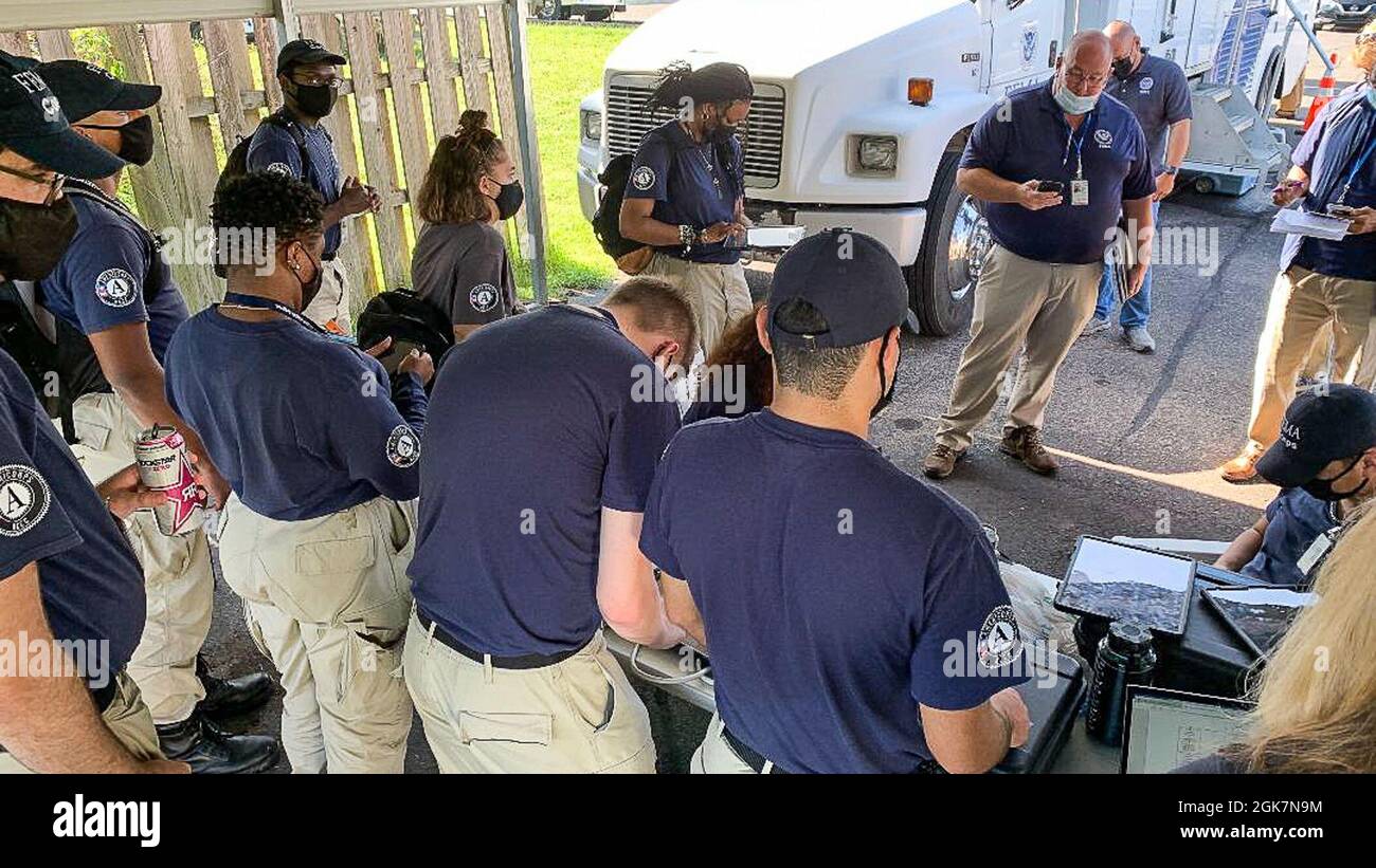 Waverly, TN (August 27, 2021) - FEMA Corps team members are briefed on ...