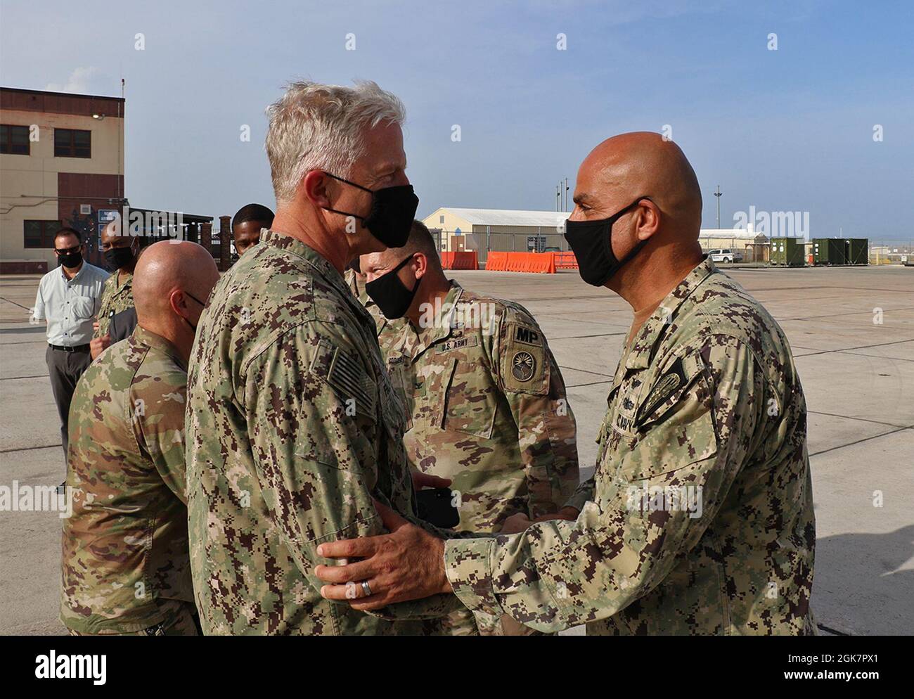 Say farewell hi-res stock photography and images - Alamy