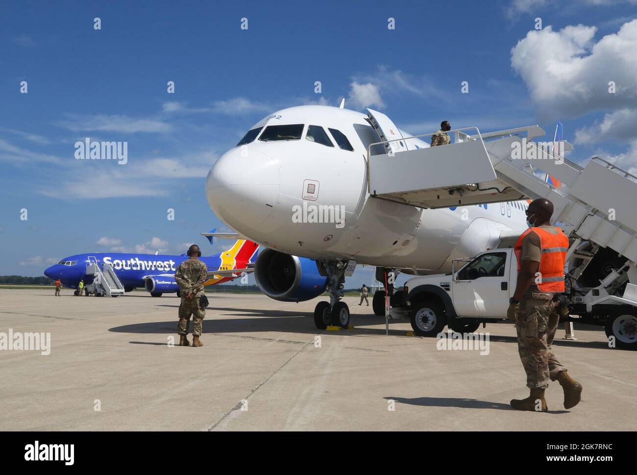 Afghan refugee plane hi-res stock photography and images - Alamy