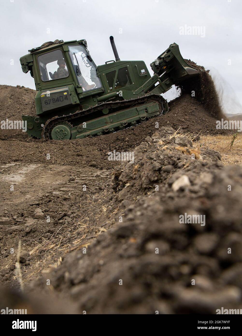 A medium crawler tractor with 1st Combat Engineer Battalion, 1st Marine ...
