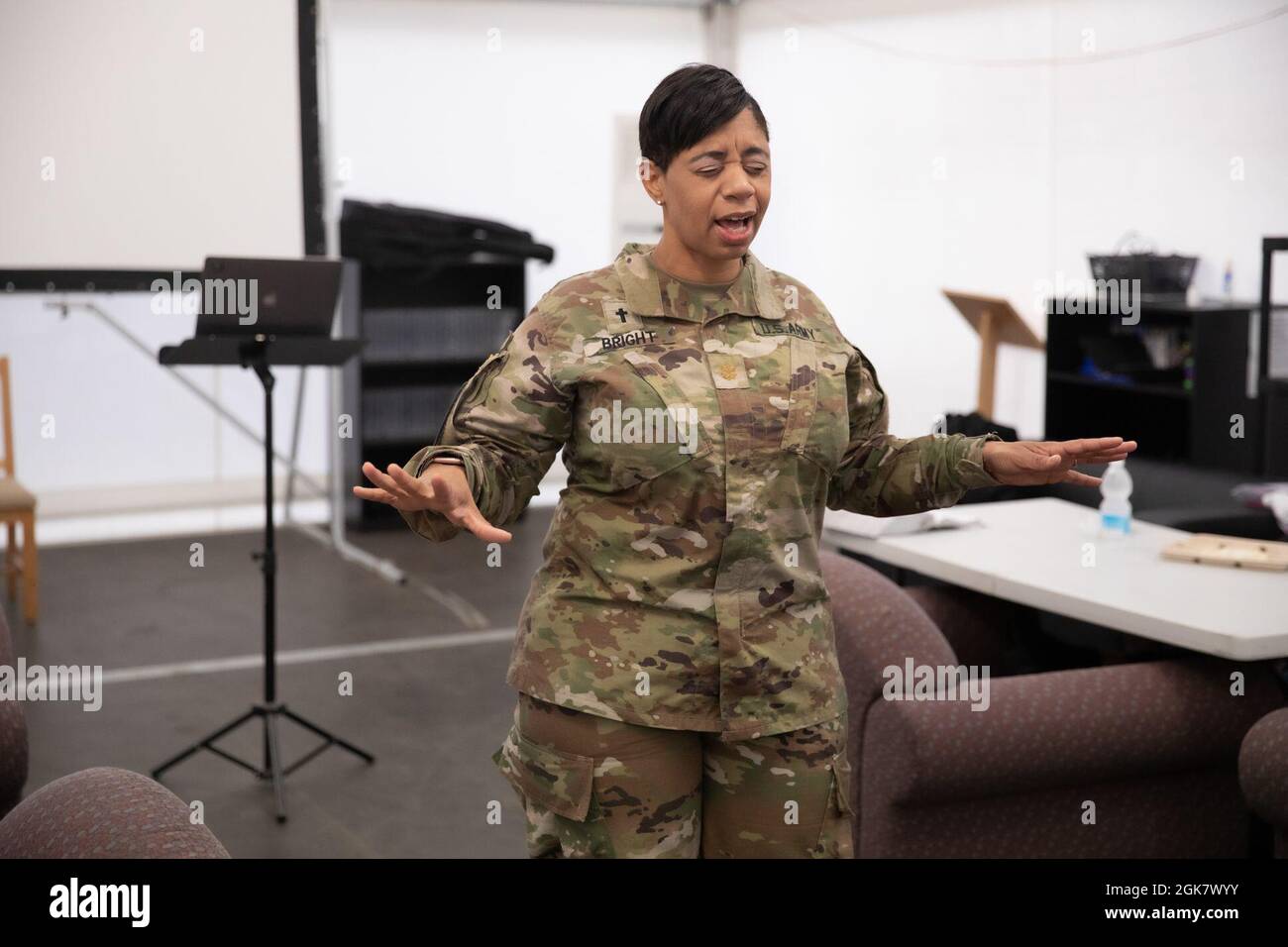 Maj. Aprill Bright, Chaplain, 1st Infantry Division Forward, closes ...