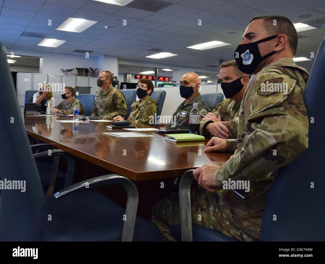 Airport operations center hi-res stock photography and images - Alamy