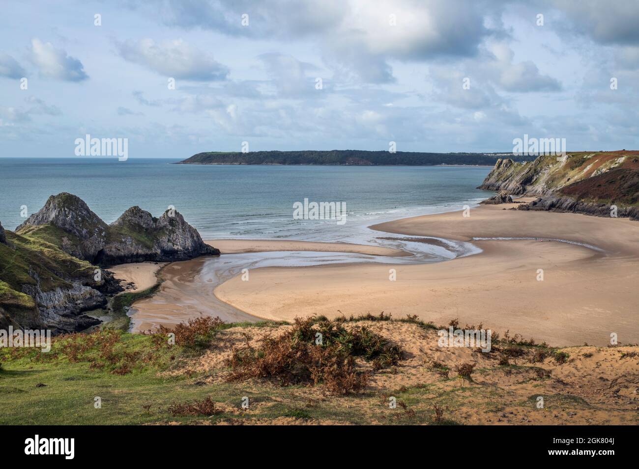 One of the best beaches in South Wales three cliffs bay Stock Photo - Alamy