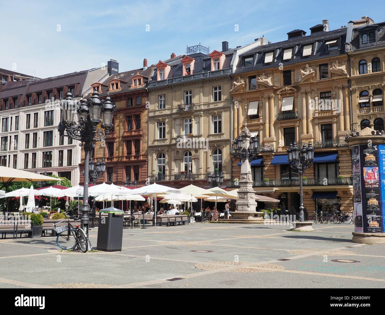 Opernplatz hi-res stock photography and images - Alamy