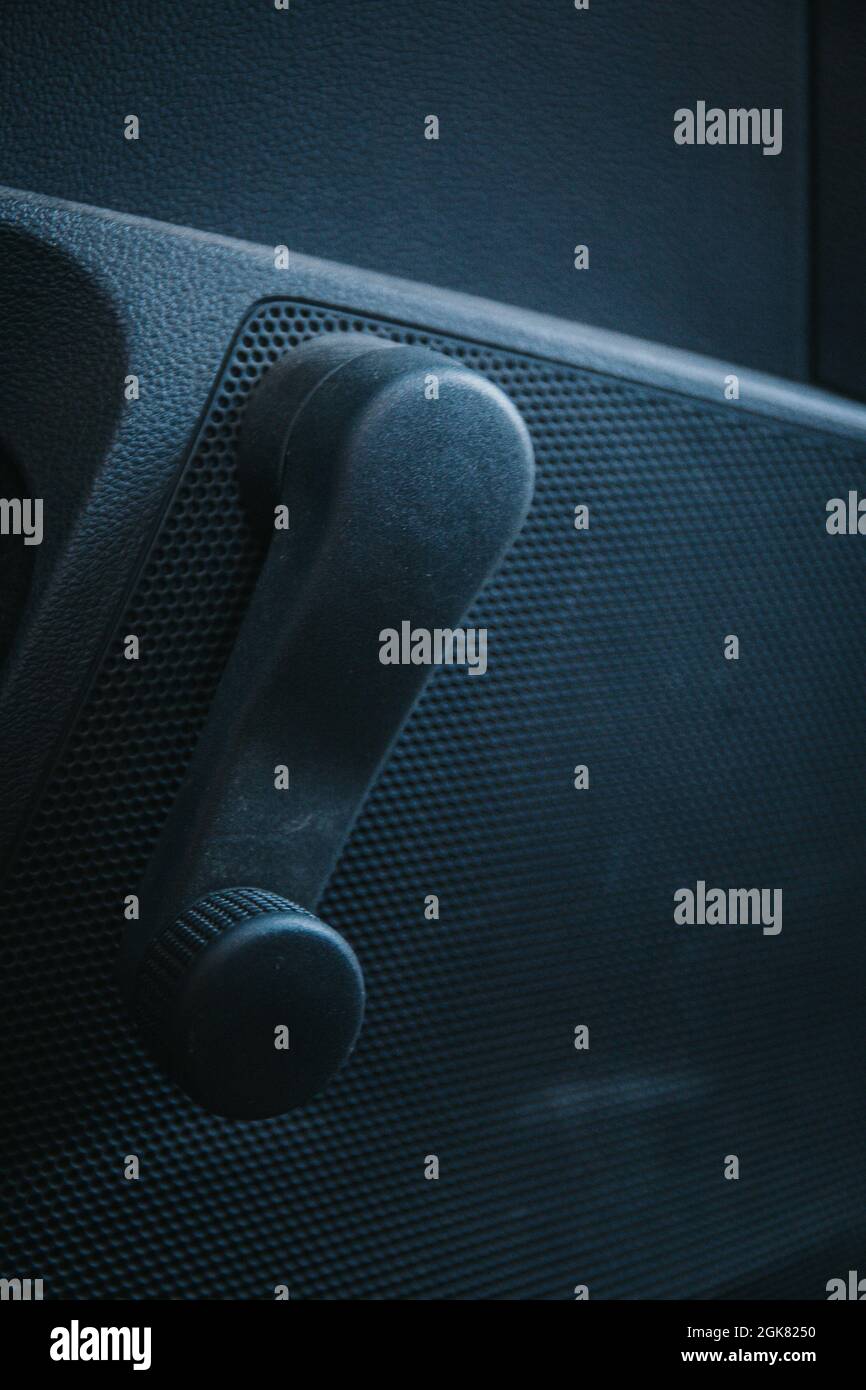 Car lifter hi-res stock photography and images - Alamy