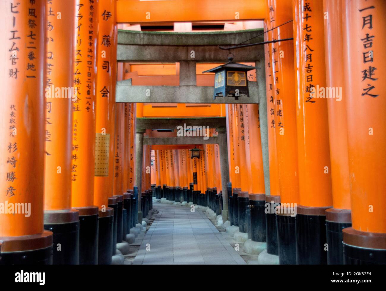 Geisha visiting a shrine hi-res stock photography and images - Alamy