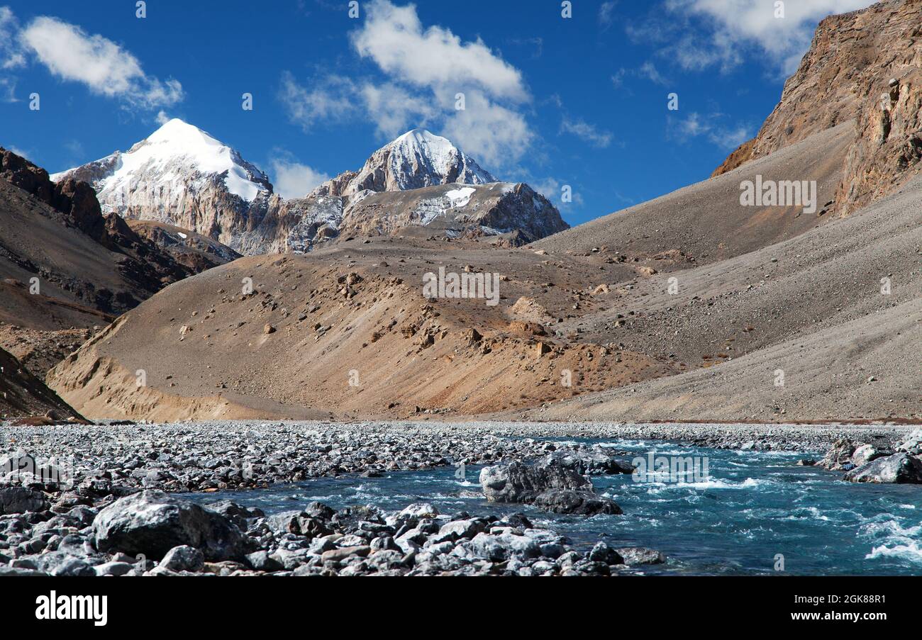 view from Indian himalayas - mountain and river valley - way to Parang ...