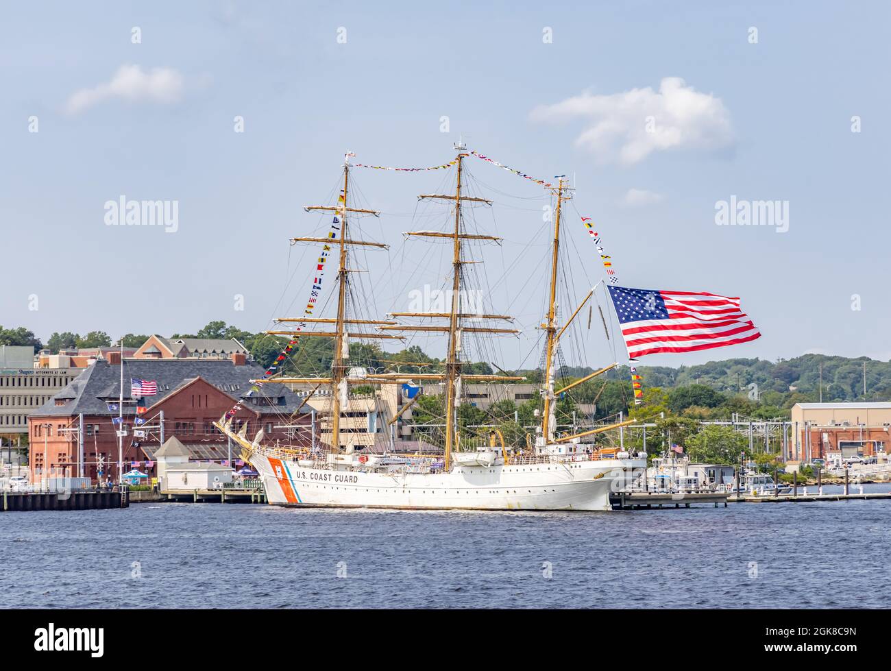 Us eagle ship hi-res stock photography and images - Alamy