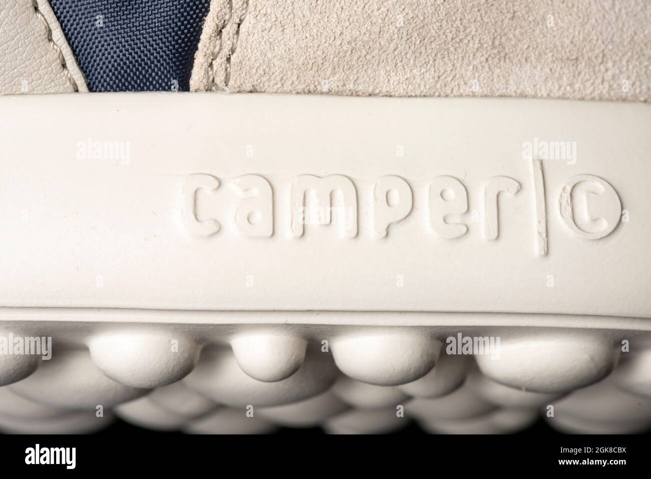 Camper shoes logo details details of white Camper vintage trainers ...
