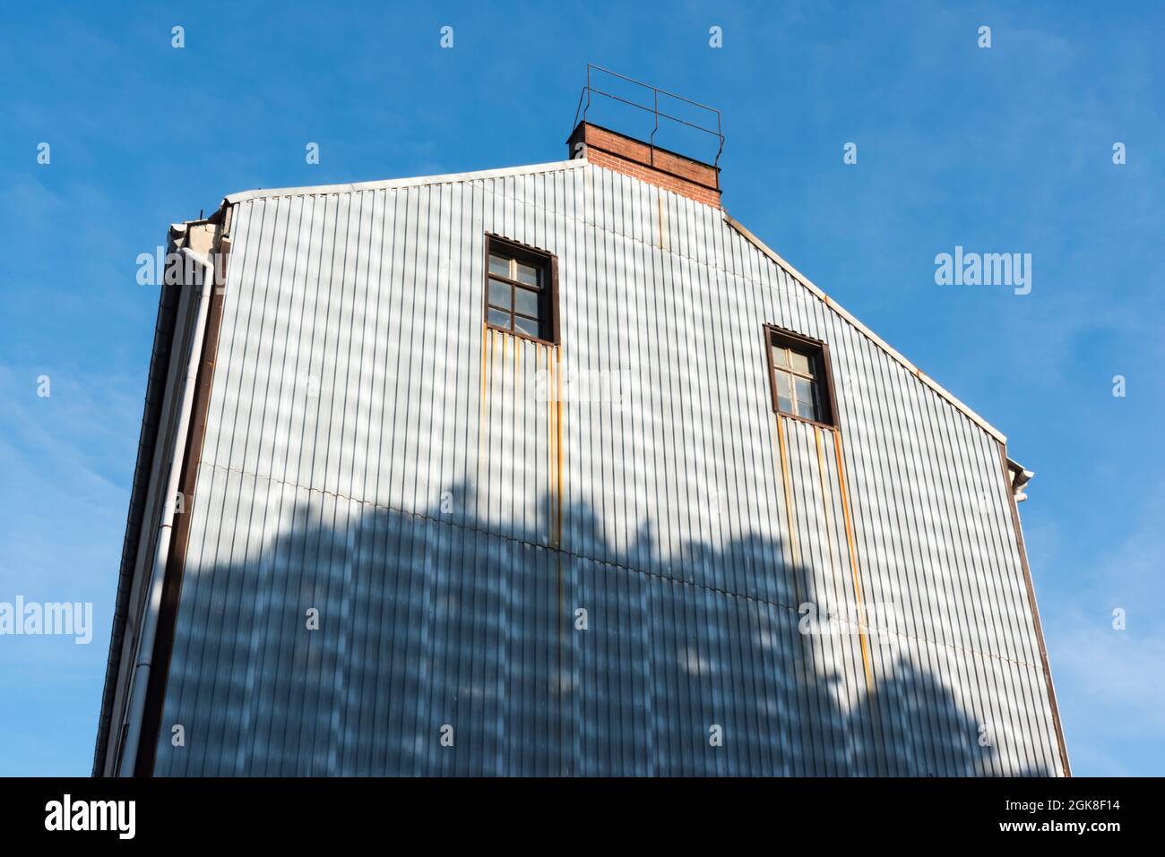Tall two story windows hi-res stock photography and images - Alamy