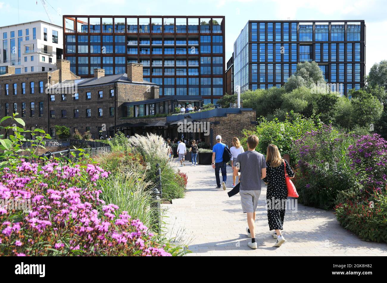 Walking on pretty Bagley Walk, with modern office blocks on Goods Way ...