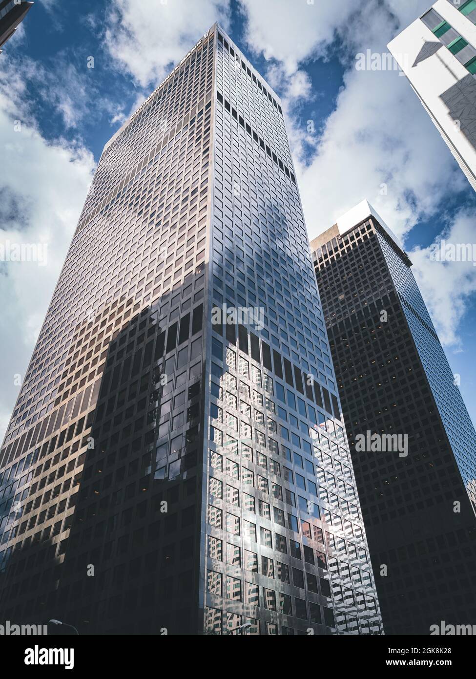 High rise facade hi-res stock photography and images - Alamy