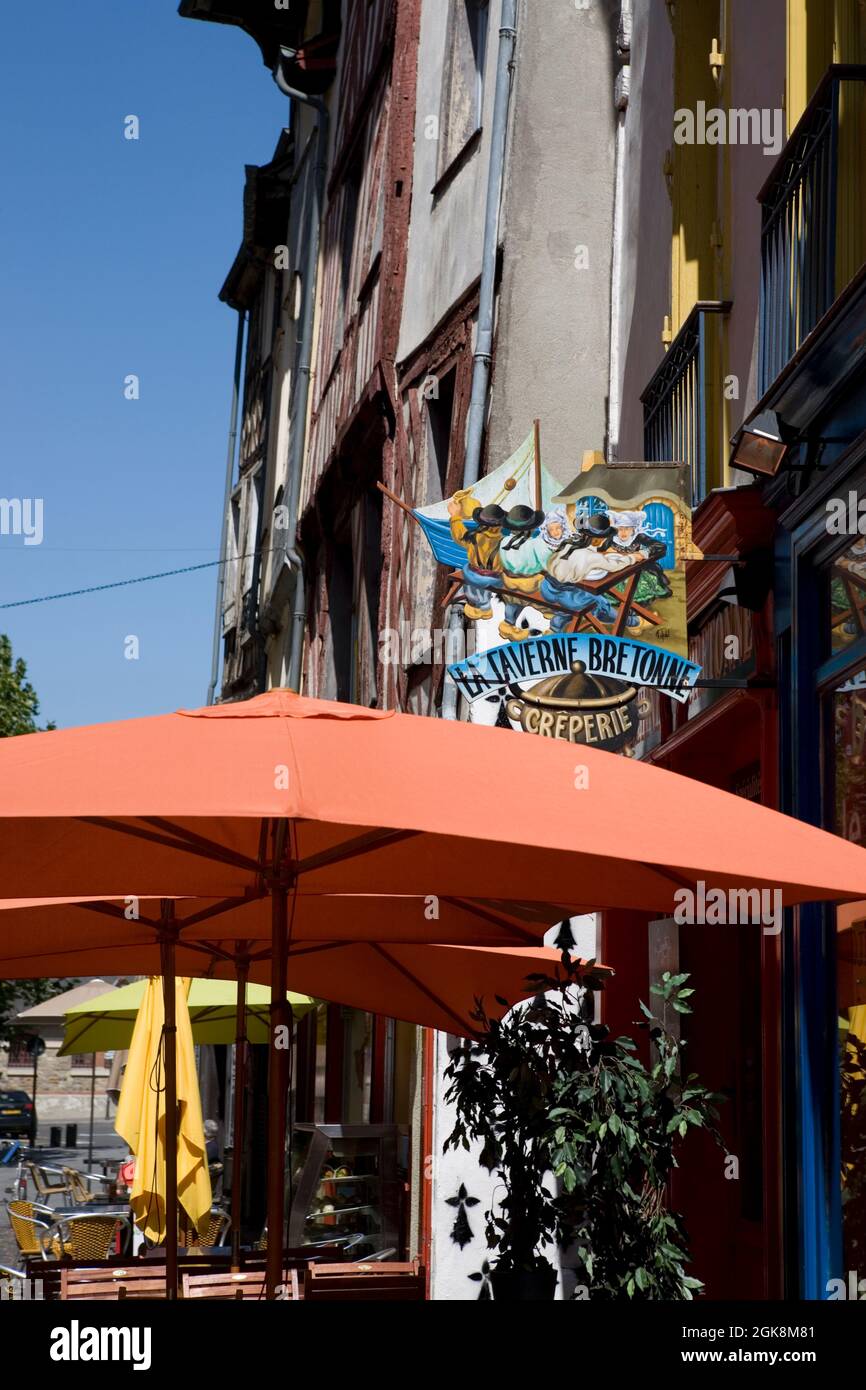 Rue St-Michel, Rennes, Brittany, Fran: known as "la rue de la soif ...