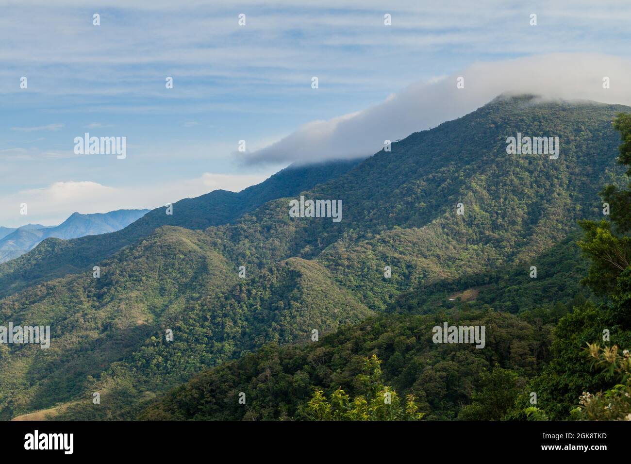 Mountains in panama hi-res stock photography and images - Alamy