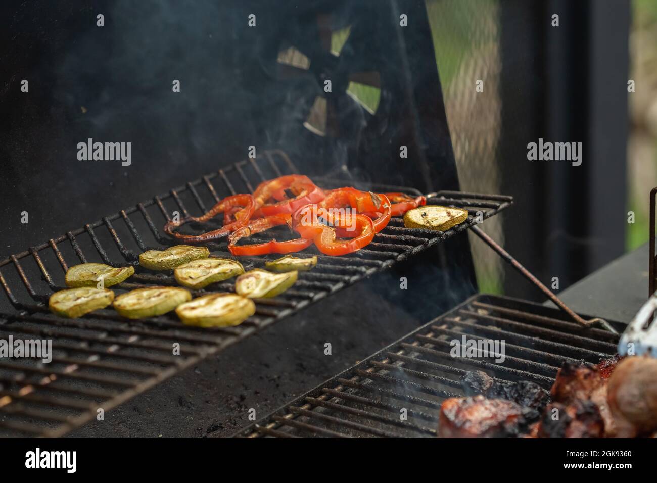 Vegetables over open flame hi-res stock photography and images - Alamy
