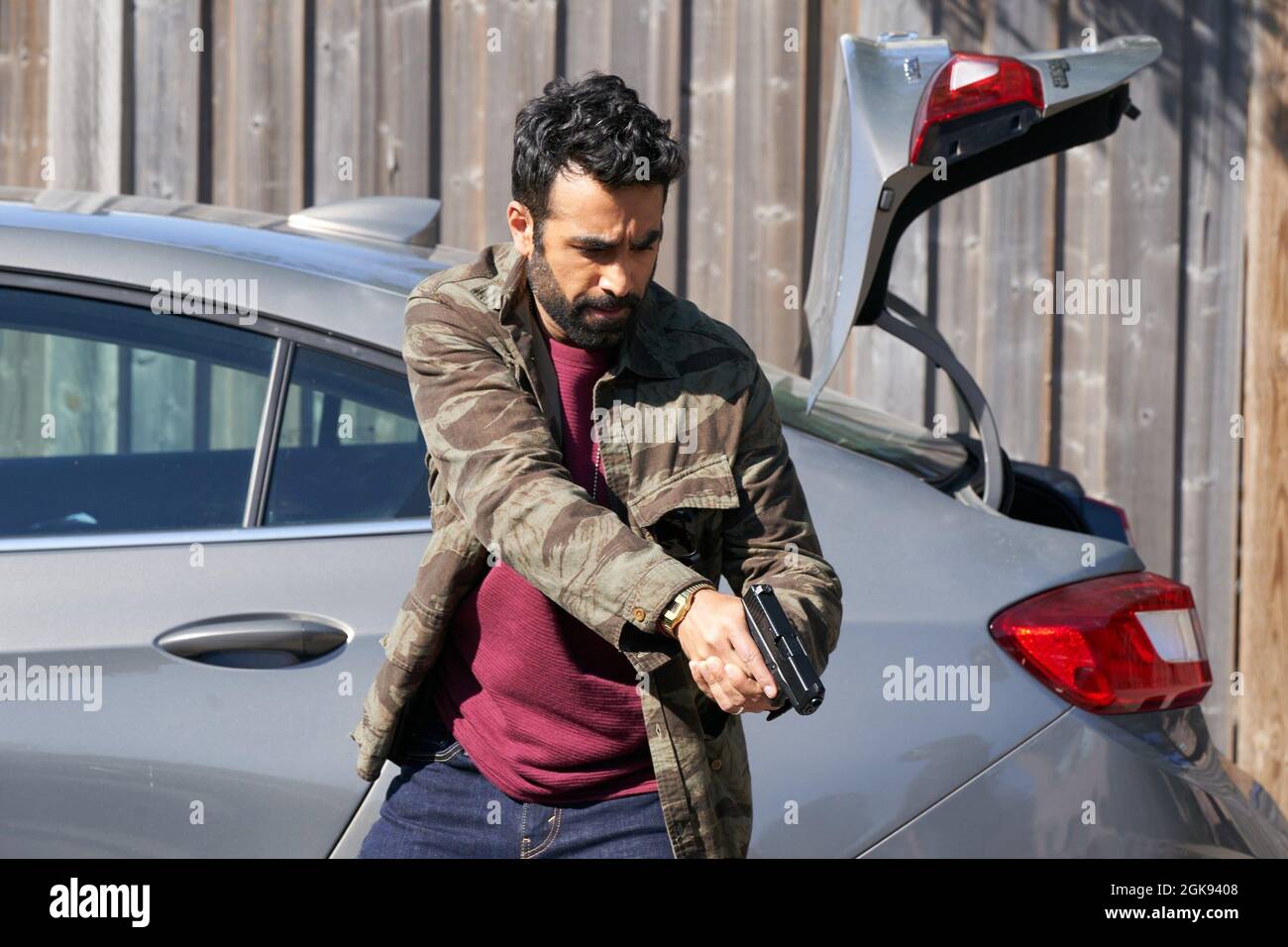 PRETTY HARD CASES, Al Mukadam, Dealz', (Season 1, ep. 102, aired Sept ...